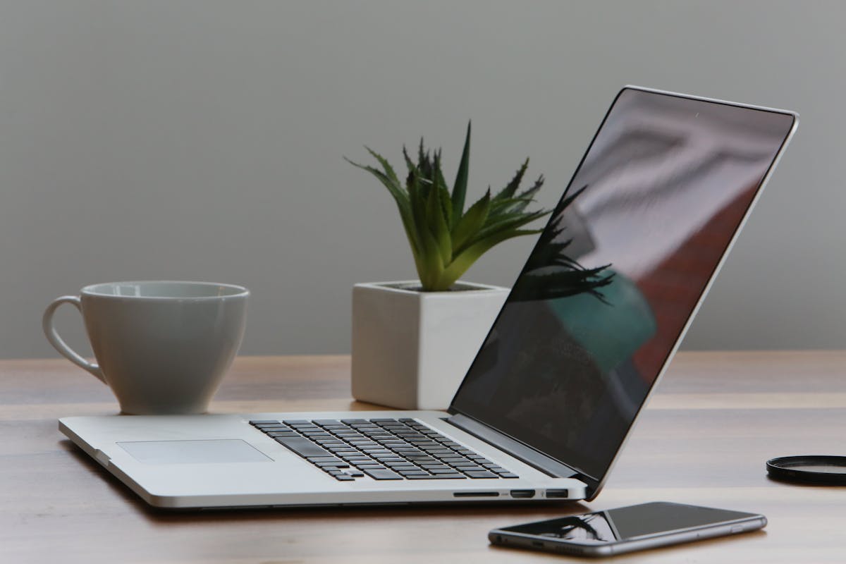 Best Laptop Accessories for Productivity 2026 – All Office Smarts